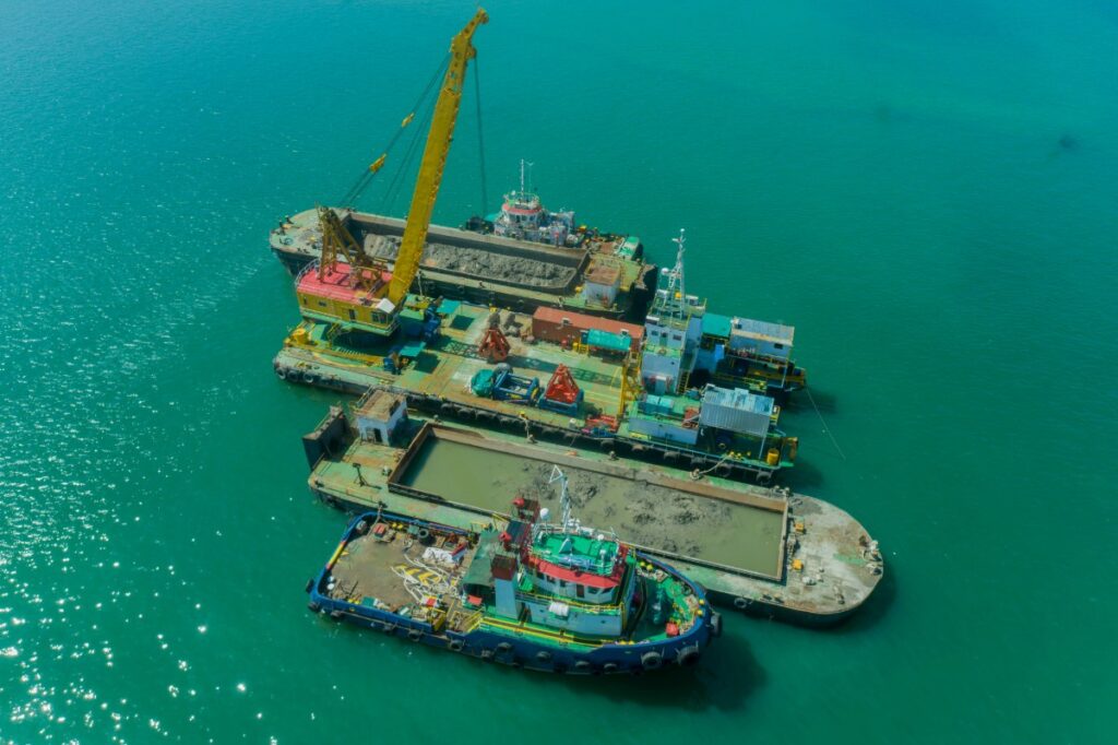 Mechanical Dredging: Equipment, Applications & Performance Insights